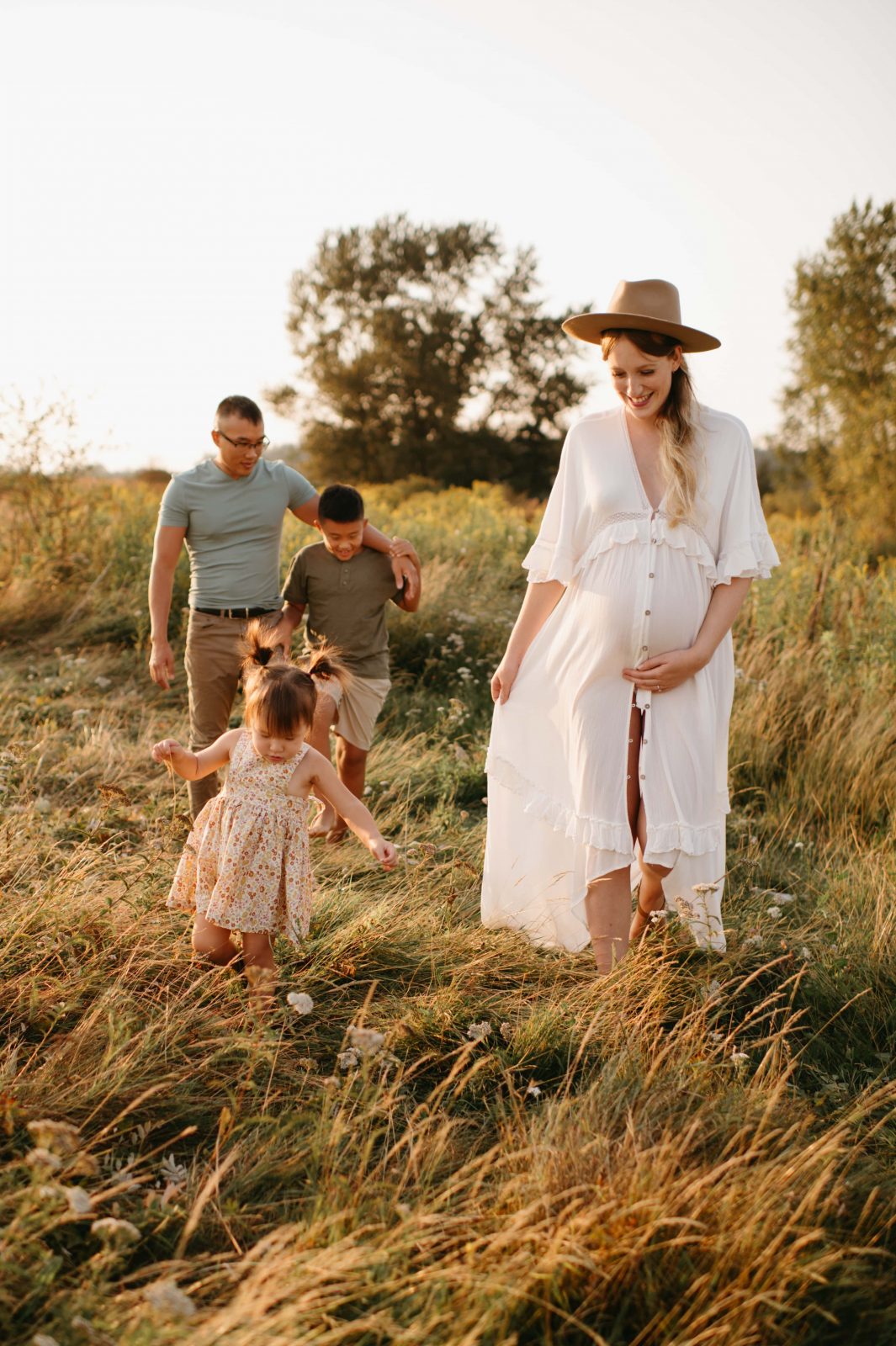 Surrey Maternity Photographer: Preserving Precious Moments in Pictures ...